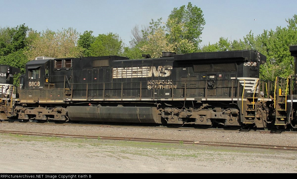 NS 8808